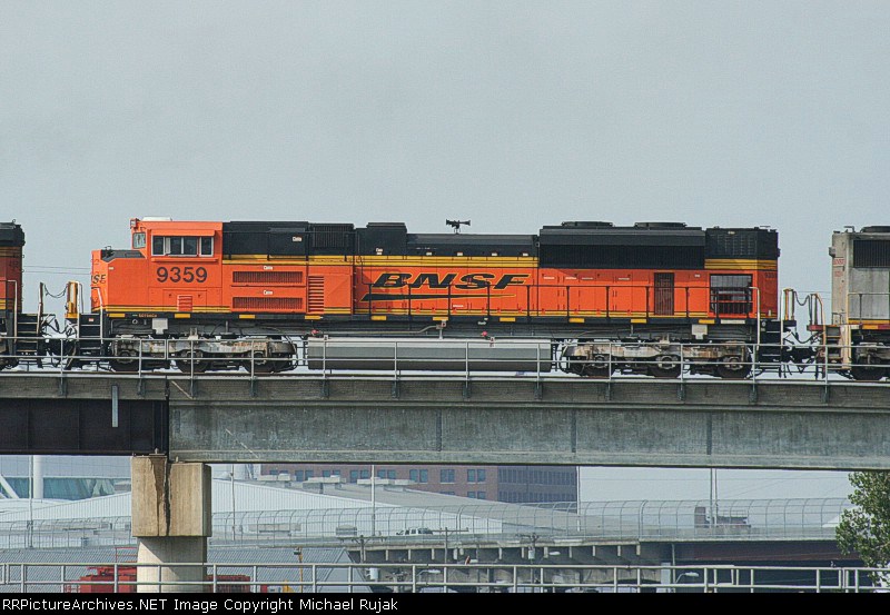 BNSF 9359